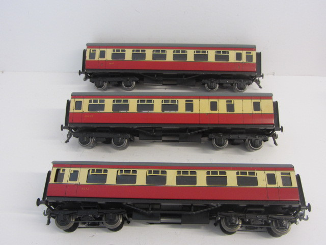 Stop the Drop Auction - Rake of 3 Postwar Bassett-Lowke BR Blood and ...
