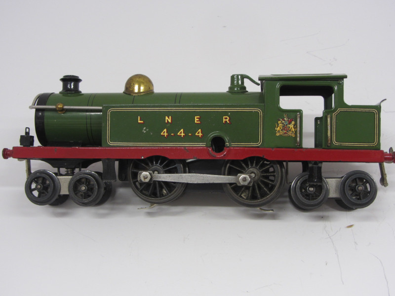 Stop the Drop Auction - Early Hornby Gauge 0 No2 LNER 4-4-4 Tank Locomotive